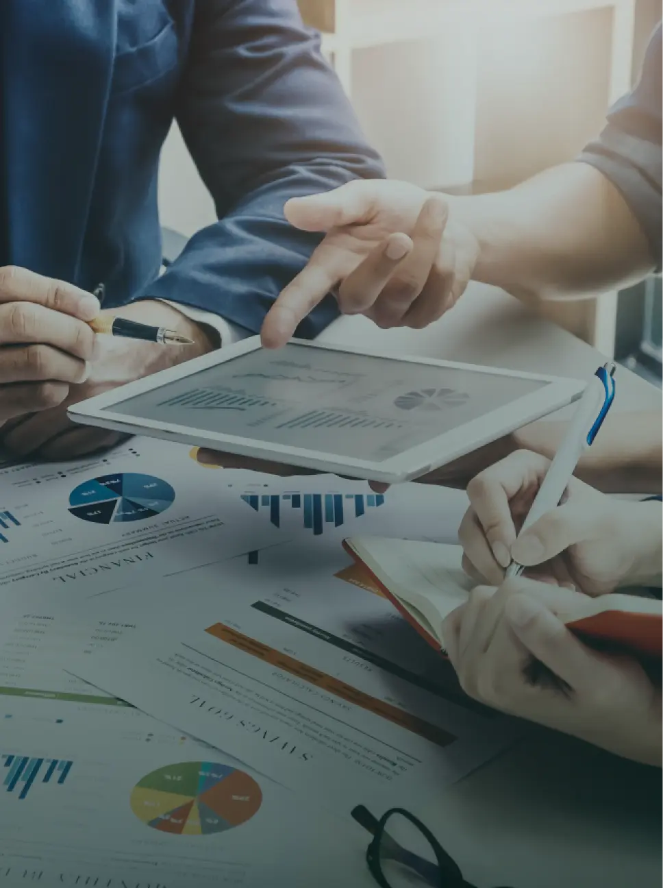 โซลูชันข้อมูลเชิงลึกและเทคโนโลยีอัจฉริยะ เพื่อพัฒนาองค์กรและเมืองอัจฉริยะ - Bedrock Analytics